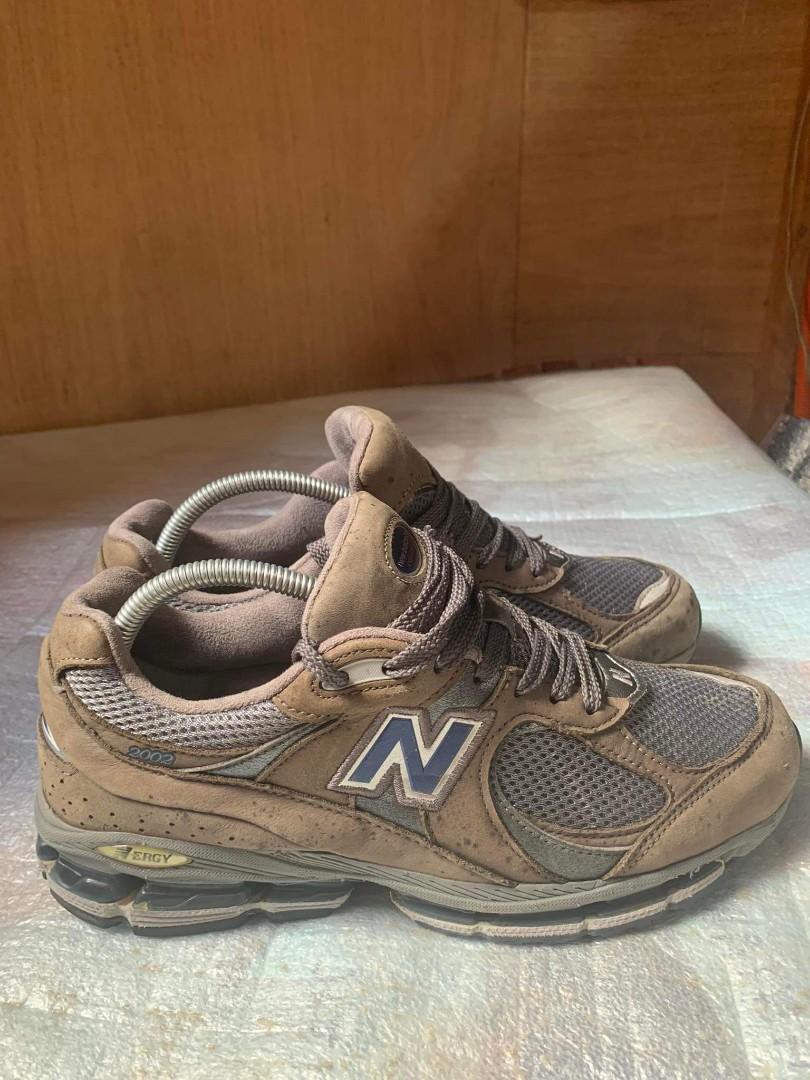 RARE NEW BALANCE LEATHER MR2002CU, Men's Fashion, Footwear, Sneakers on ...
