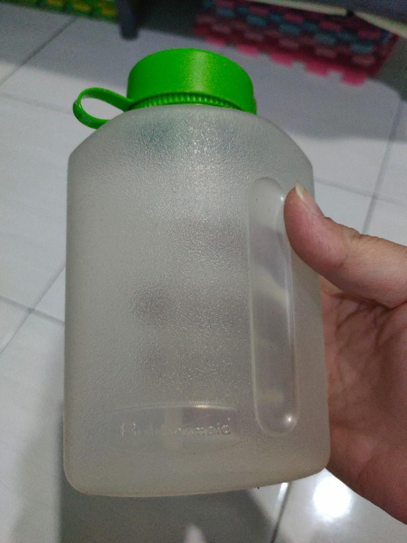 Rubbermaid Drinking bottle, Furniture & Home Living, Kitchenware ...
