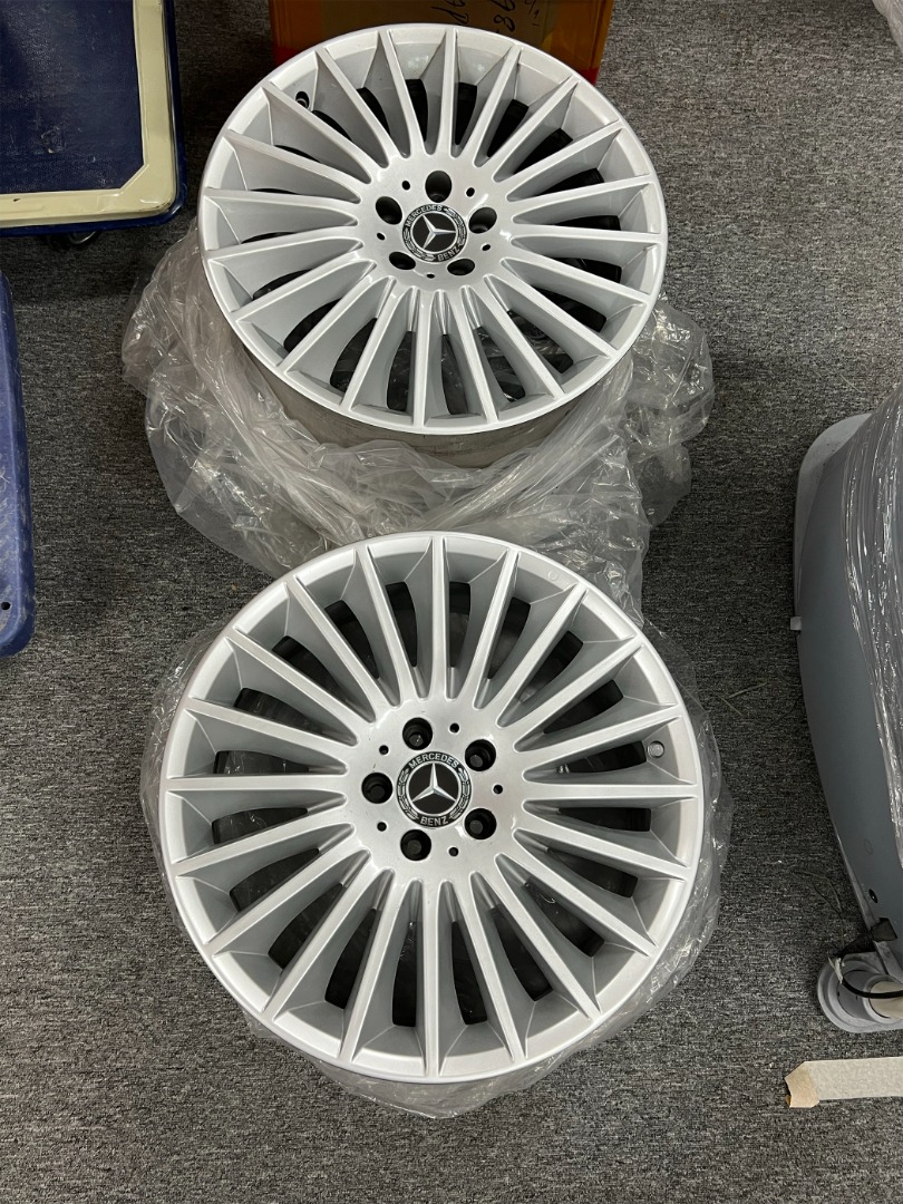 S320L (2020) 19 inch staggered orginial Benz rim, Car Accessories, Tyres & Rims on Carousell