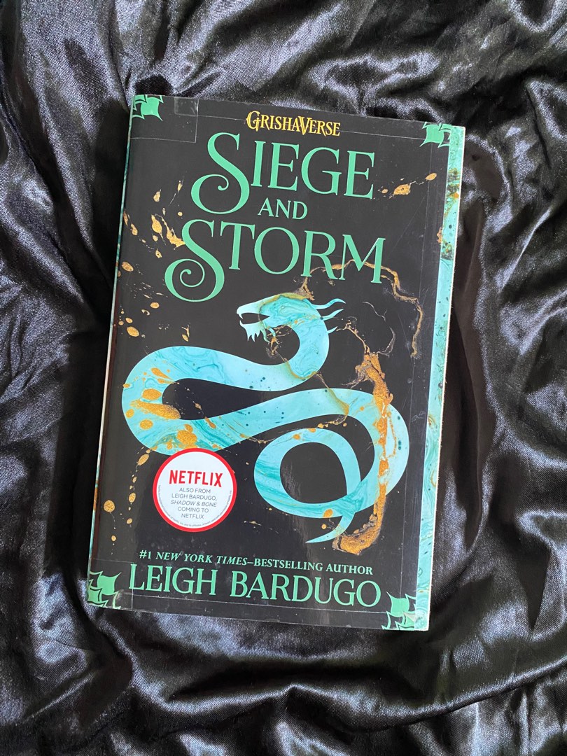 Siege and Storm book, Hobbies & Toys, Books & Magazines, Fiction & Non ...