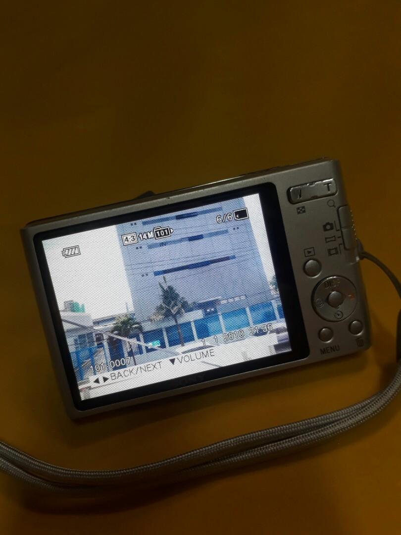 Sony Cyber-shot DSC-W550, Photography, Cameras on Carousell