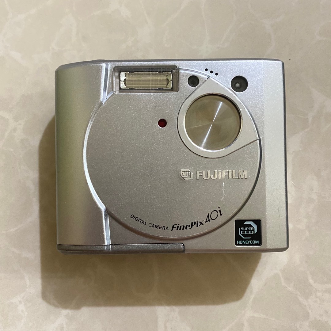 SUPER RARE HARD TO FIND VINTAGE DIGICAM - FUJIFILM FINEPIX 40i ...
