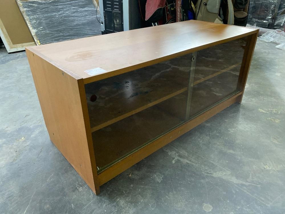 Wooden Tv Bench with Glass Door / Bangku Tv Kayu dengan Pintu Kaca ...
