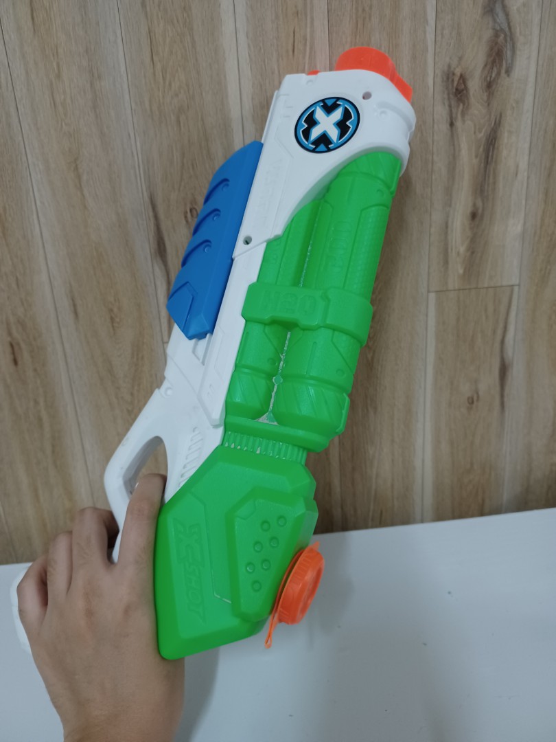 X shot water gun, Hobbies & Toys, Toys & Games on Carousell