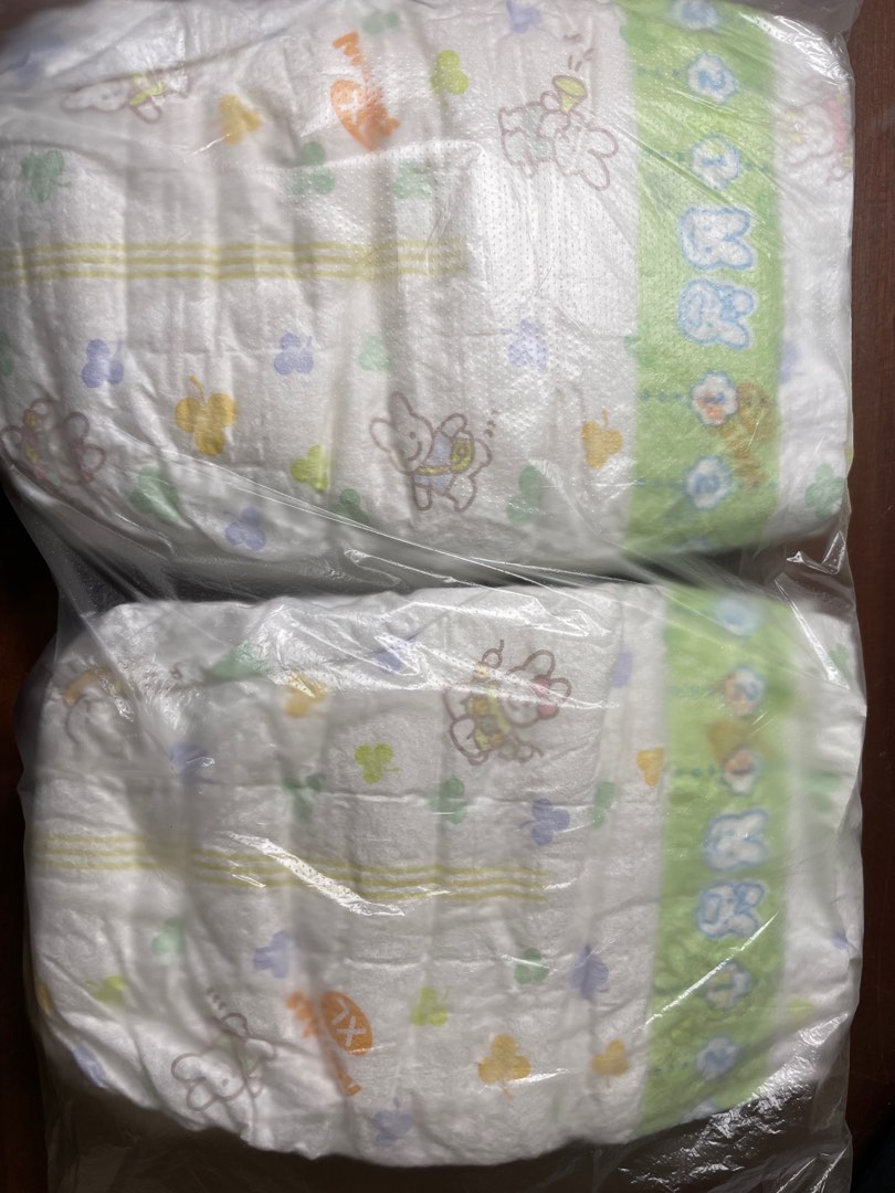 全新Merries 尿片XL 六片, 兒童＆孕婦用品, 洗澡及換尿片, 洗澡及換尿片 - 尿片及濕紙巾 - Carousell