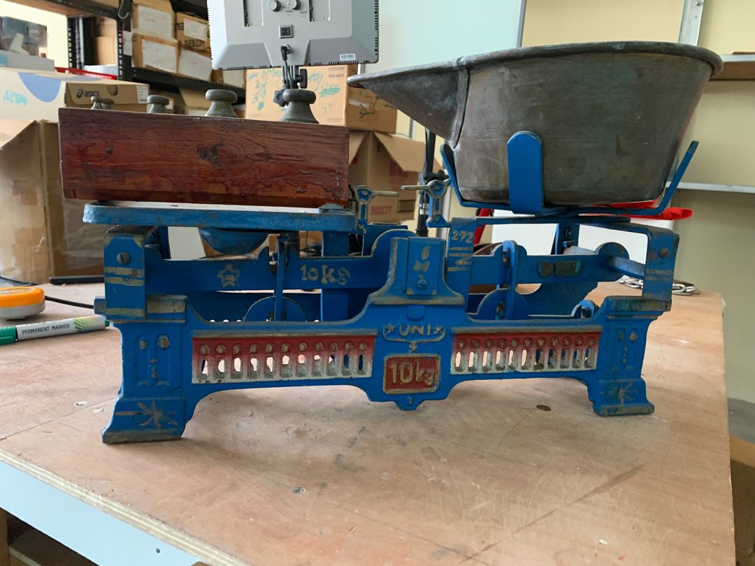 Antique weighing scales, Hobbies & Toys, Memorabilia & Collectibles ...