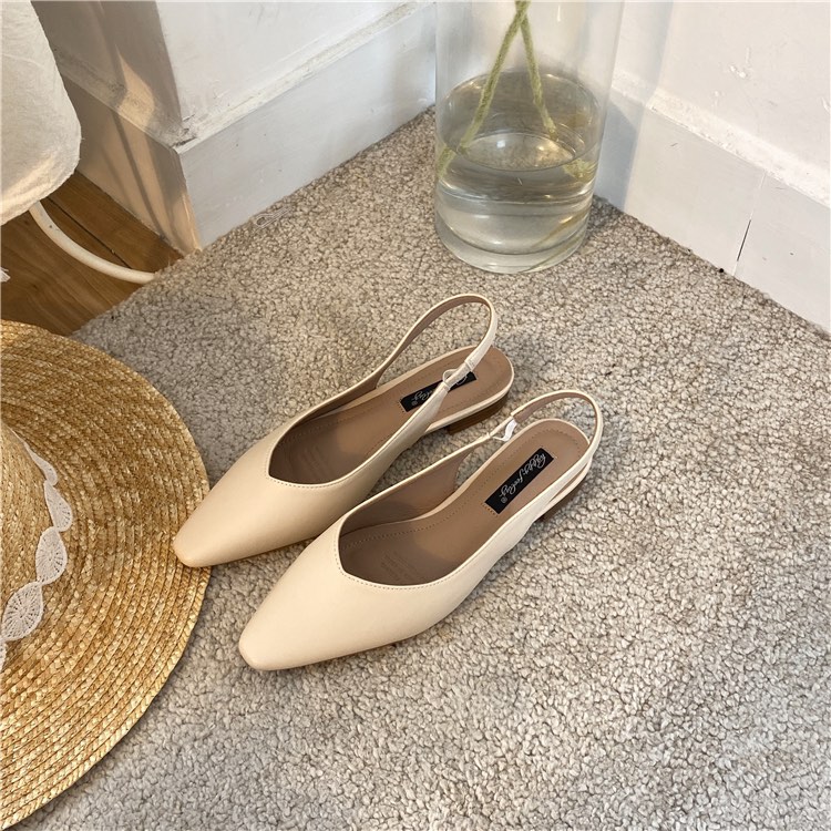 Basic Cream Flats, Women's Fashion, Footwear, Flats on Carousell