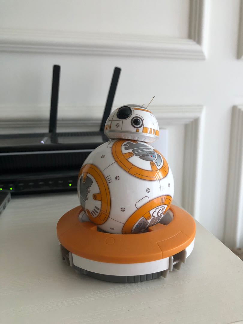 BB8 robot toy display piece, Hobbies & Toys, Memorabilia & Collectibles ...