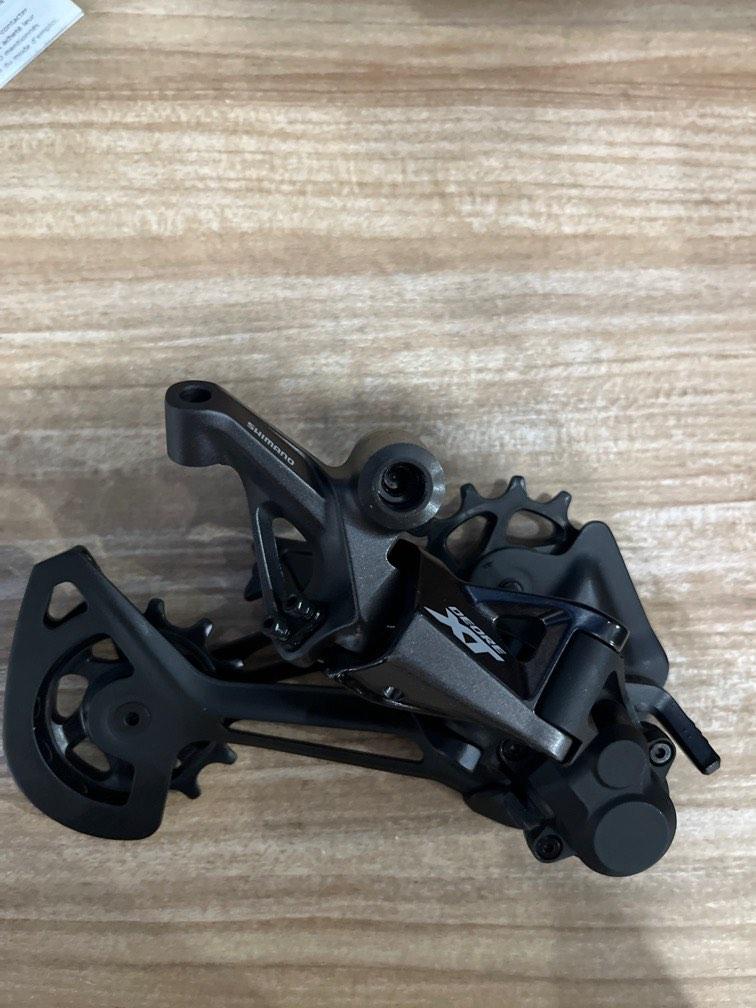 *BUNDLE* Shimano XT M8100 Shifter + Rear Derailleur, Sports Equipment ...