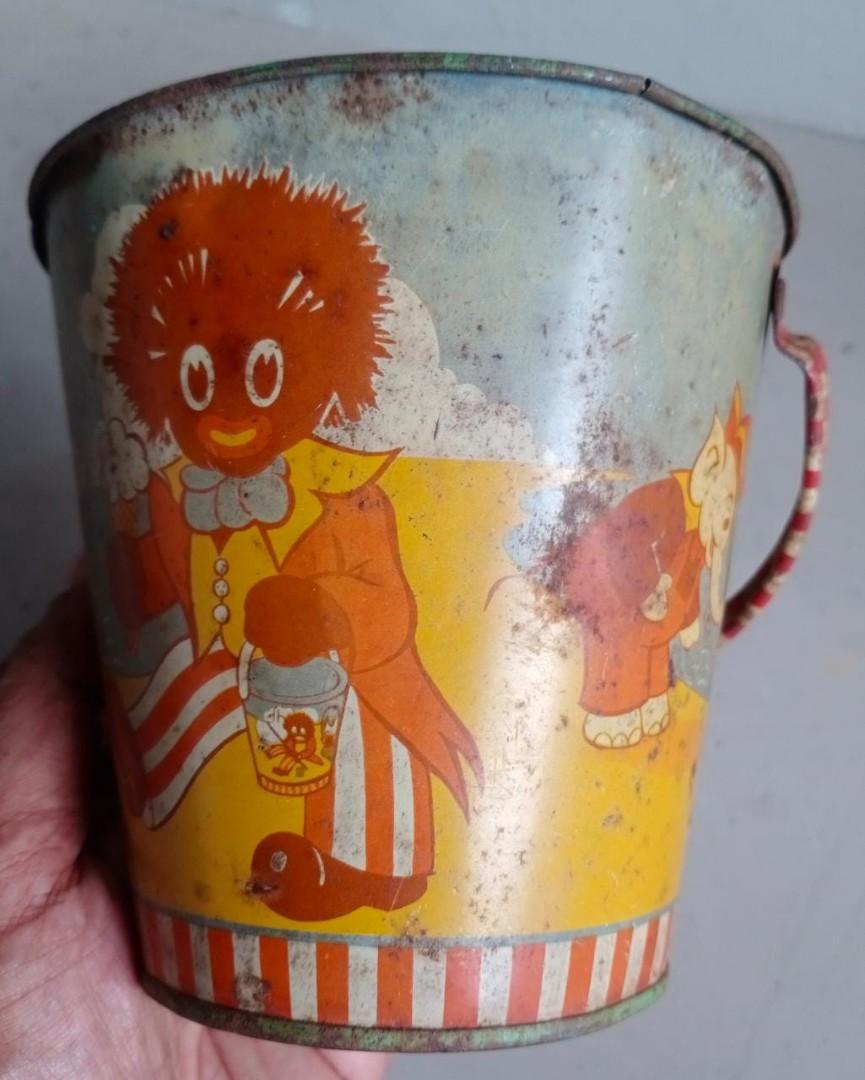 CARTOON CHARACTER VINTAGE COLLECTIBLE CANDY TIN, Hobbies & Toys ...