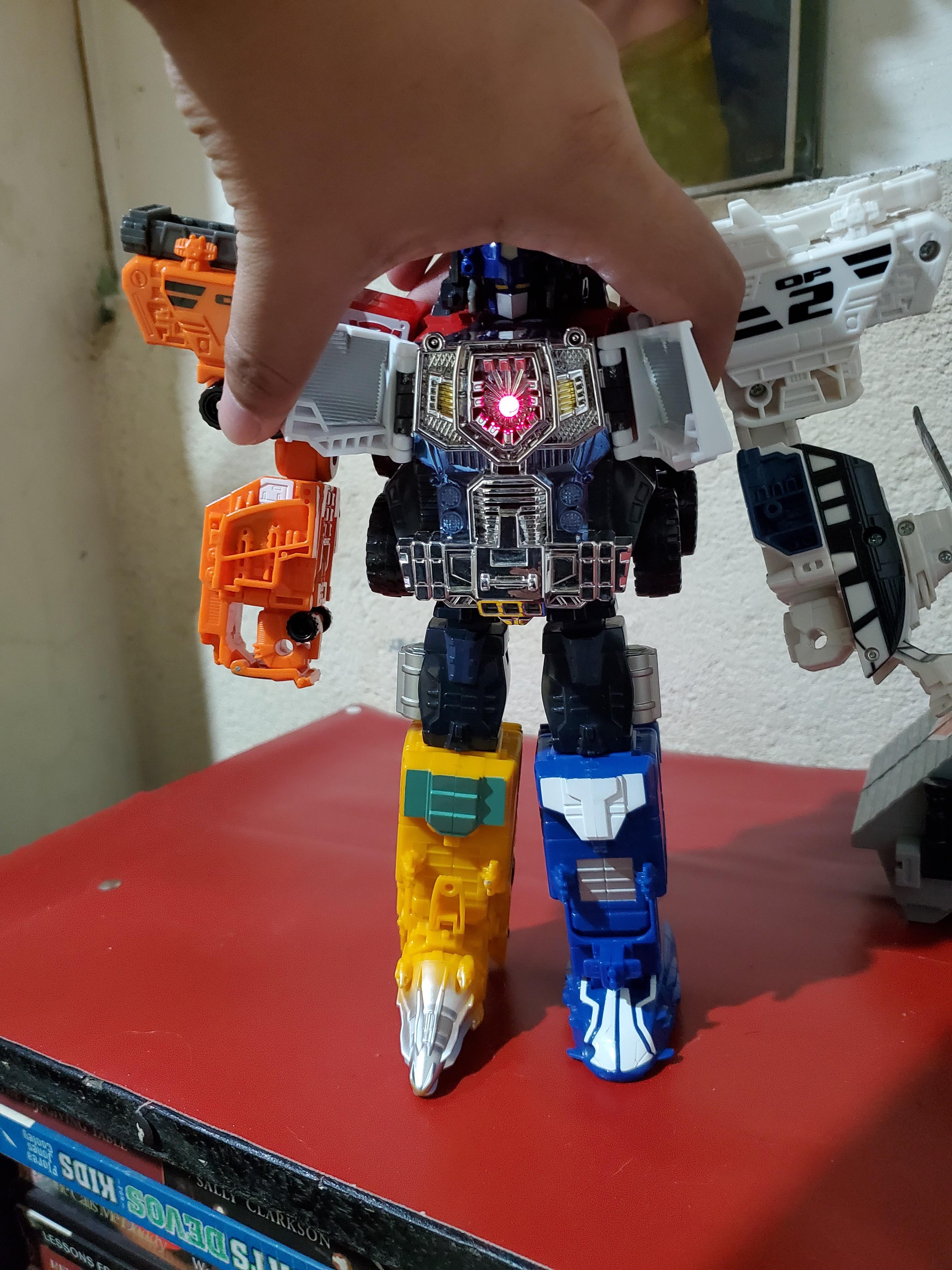Check All the Pictures Optimus Prime Grand Convoy Megatron Bumblebee ...