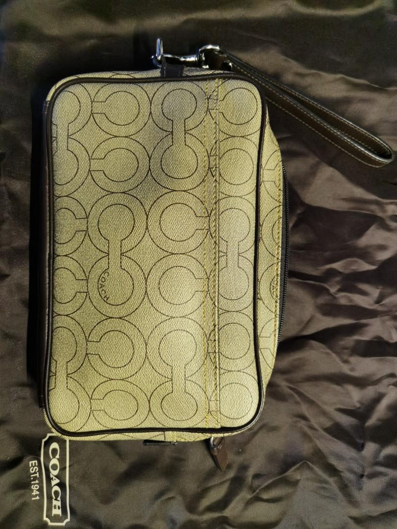 Coach Clutch Bag, Men's Fashion, Bags, Belt bags, Clutches and Pouches ...