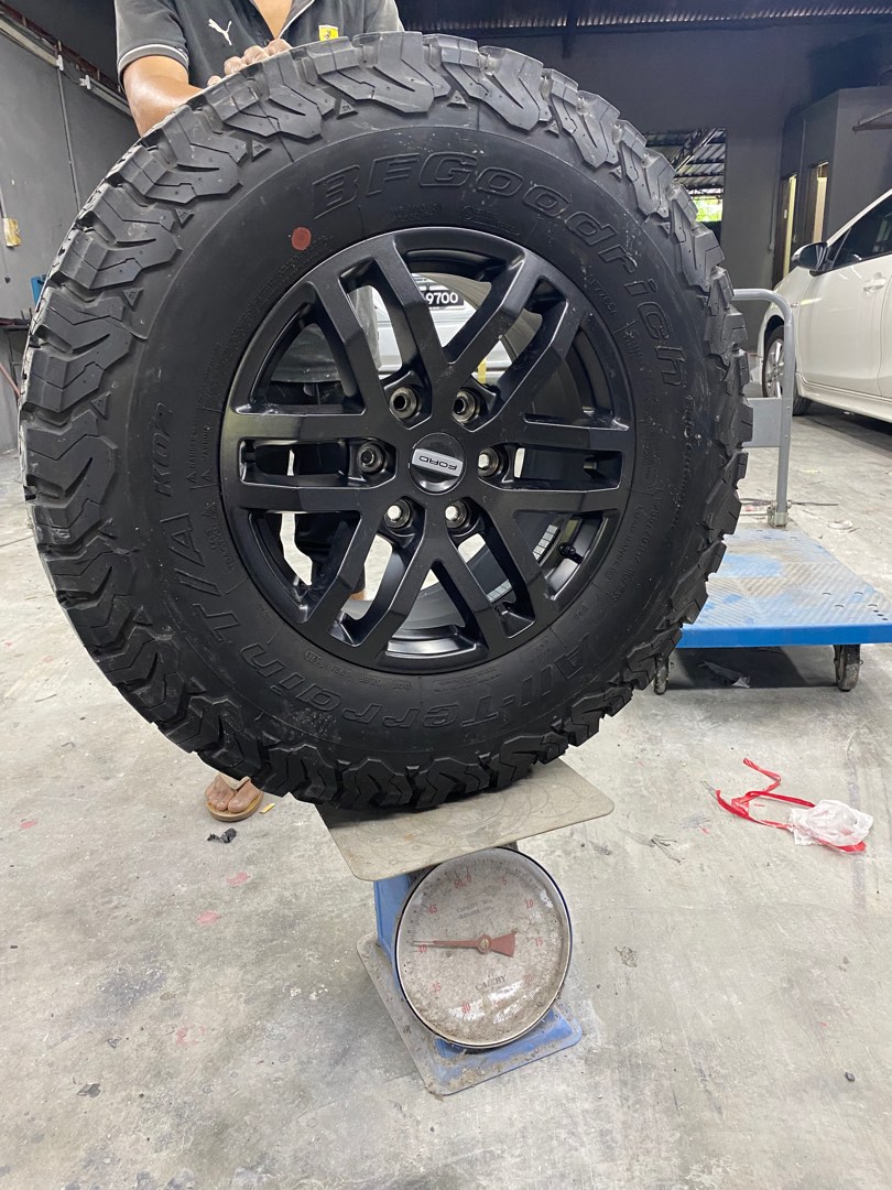 Ford ranger raptor rim and tyres 50mm spacer, Auto Accessories on Carousell