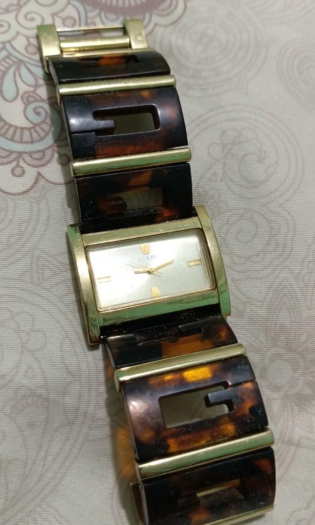 Jam guess ORI lengkap dgn kotak n potongan lebihnya, Fesyen Wanita, Jam ...