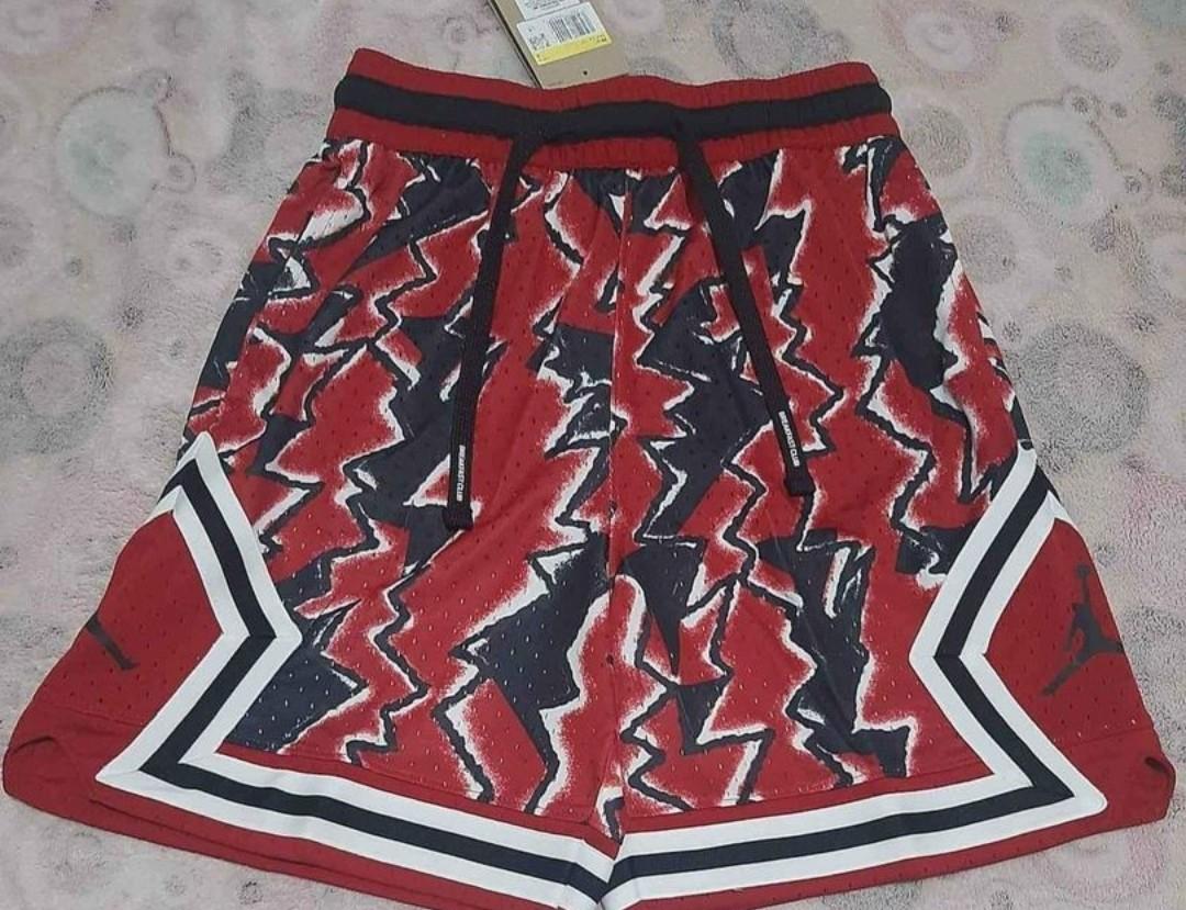 Nike air Jordan diamond shorts Medium, Men's Fashion, Bottoms, Shorts ...