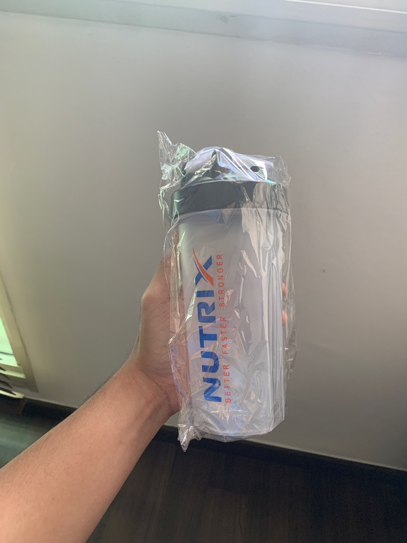 Nutrix Bottle Shaker, Furniture & Home Living, Kitchenware & Tableware ...