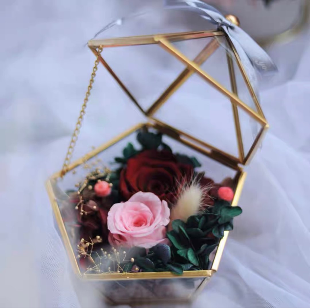 Preserved flowers ring box, Hobbies & Toys, Stationery & Craft ...