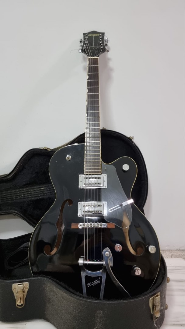 Gretsch Electromatic Hollowbody guitar G5120 (2007), Hobbies & Toys ...