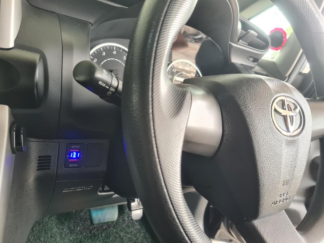 QUICK & FAST CHARGE Dual USB Ports with Voltmeter For Honda, Toyota ...