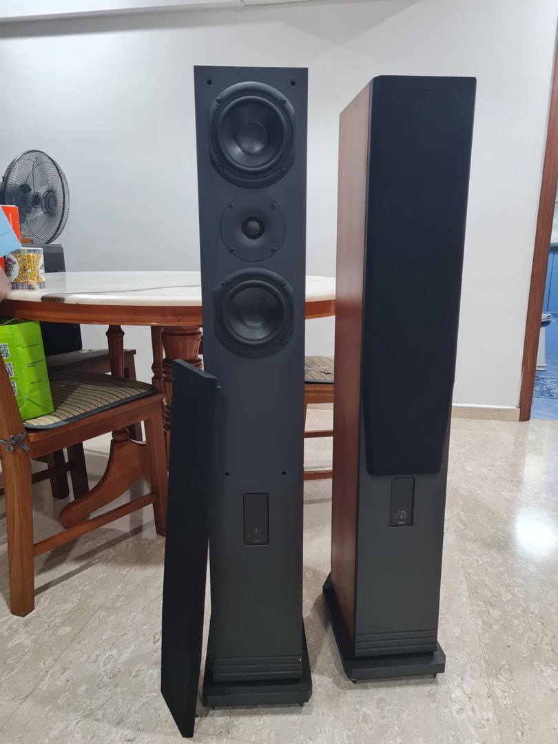 System Audio Model 1070 Floorstanding Speakers, Audio, Soundbars ...