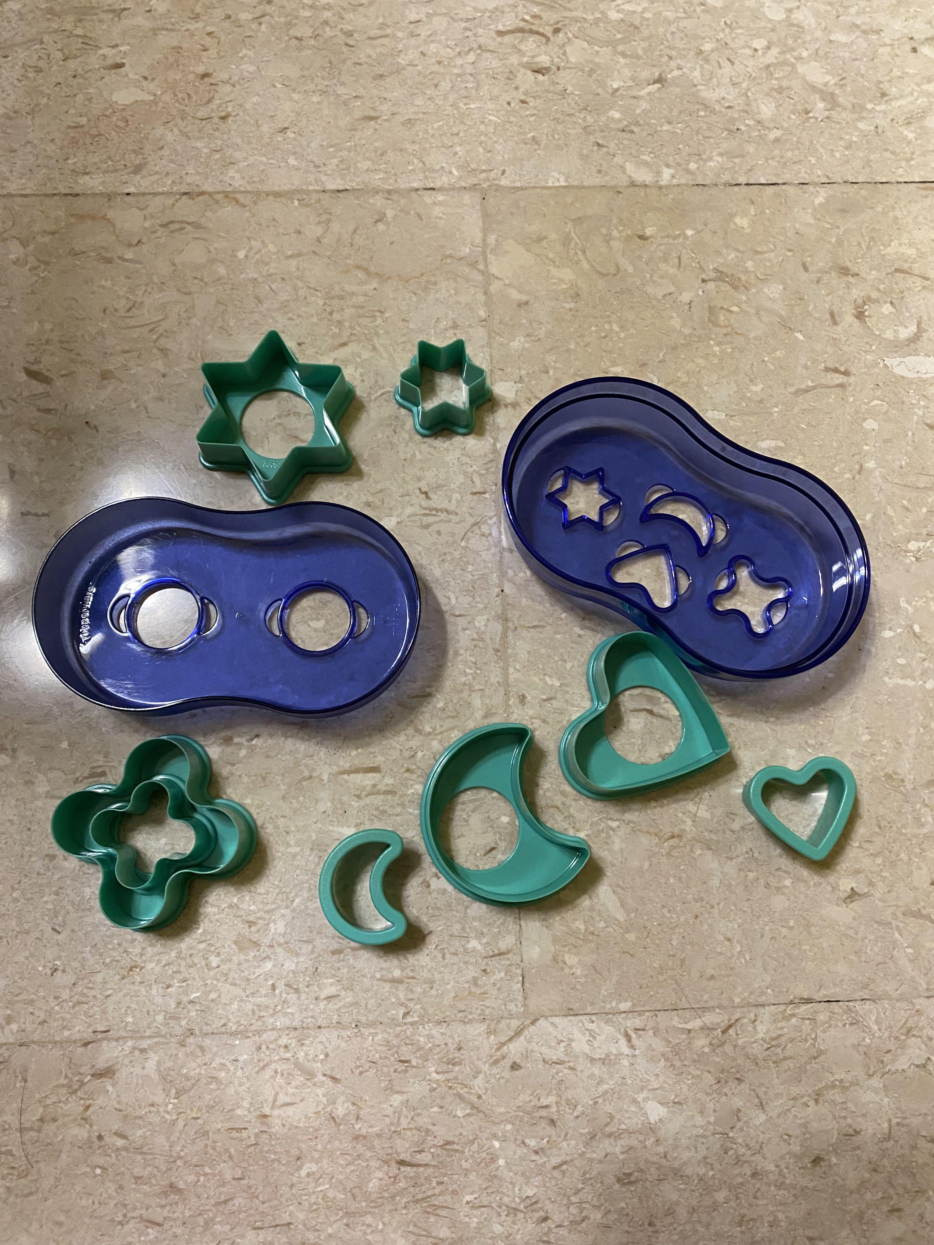 Tupperware Cookie Cutter, Furniture & Home Living, Kitchenware ...