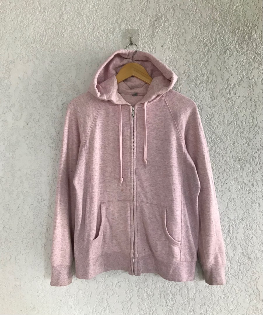 Uniqlo hoodie, Men's Fashion, Tops & Sets, Hoodies on Carousell