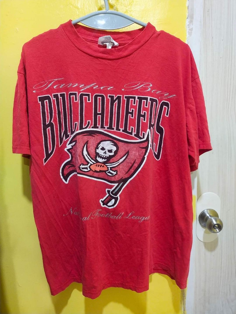 Vintage nfl buccaneers, Men's Fashion, Tops & Sets, Tshirts & Polo ...