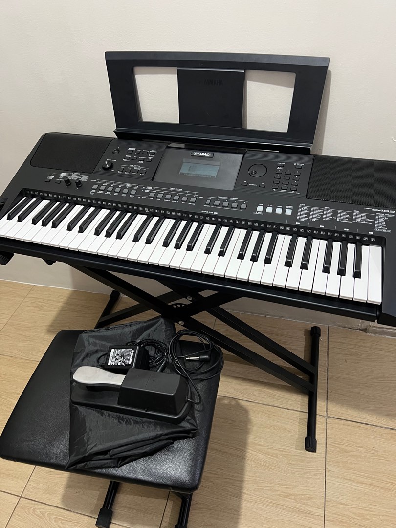 Yamaha PSR E463 Keyboard, Hobbies & Toys, Music & Media, Musical ...