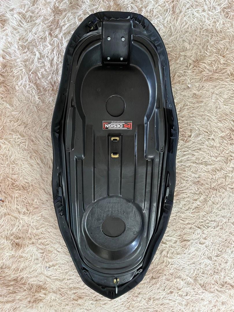 Yamaha Xmax flat seat. Custom dragon ball embroidery, Motorcycles ...