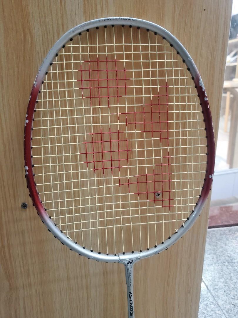 Yonex isometric 20 Jr. Badminton racket, 運動產品, 運動與體育, 運動與體育 - 球拍和球類運動 ...