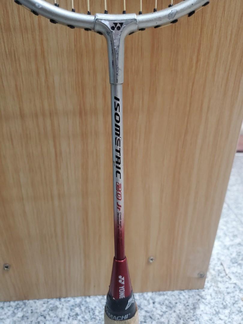 Yonex isometric 20 Jr. Badminton racket, 運動產品, 運動與體育, 運動與體育 - 球拍和球類運動 ...