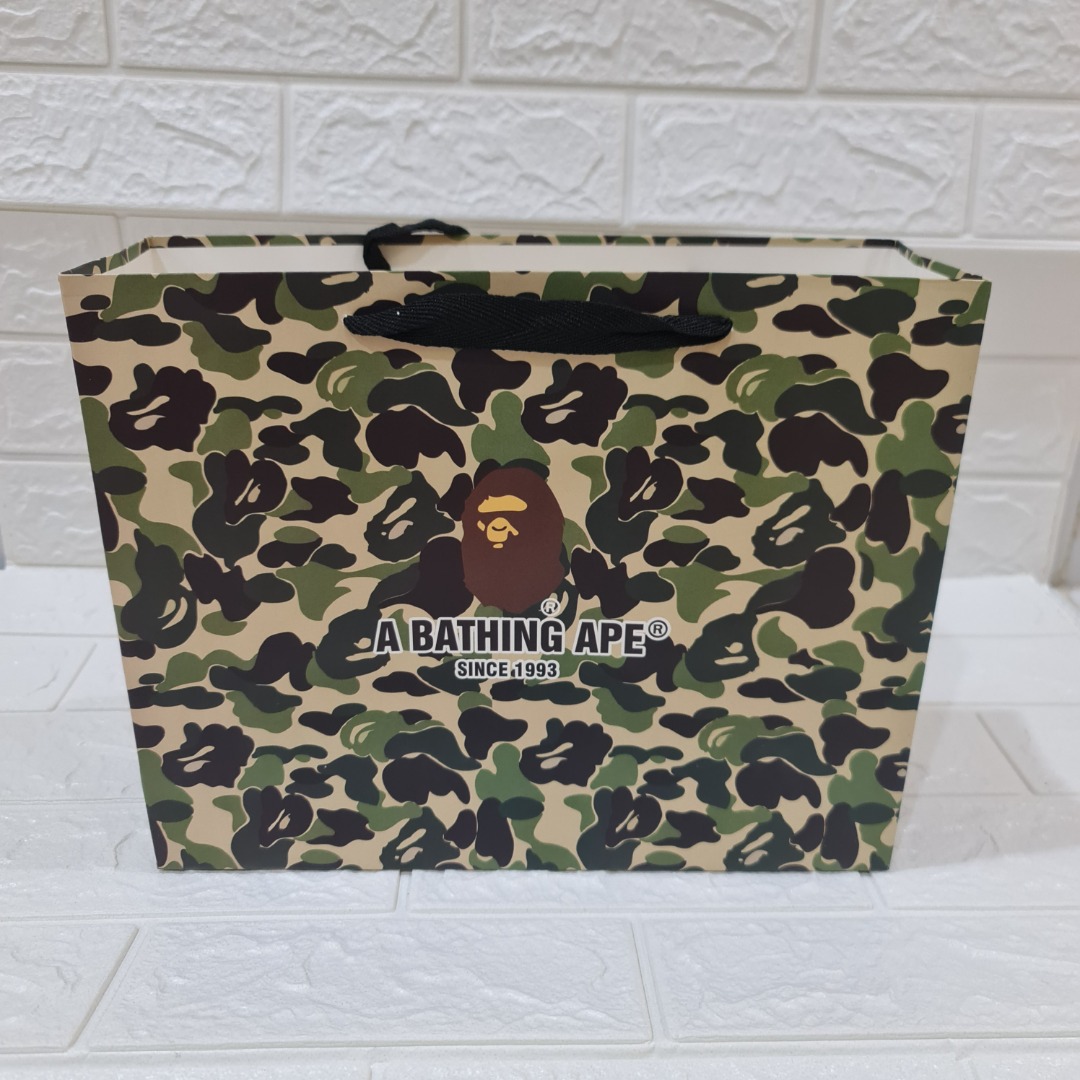 Bape Bathing Ape Bag Kertas Camo, Women's Fashion, Bags & Wallets, Tote ...