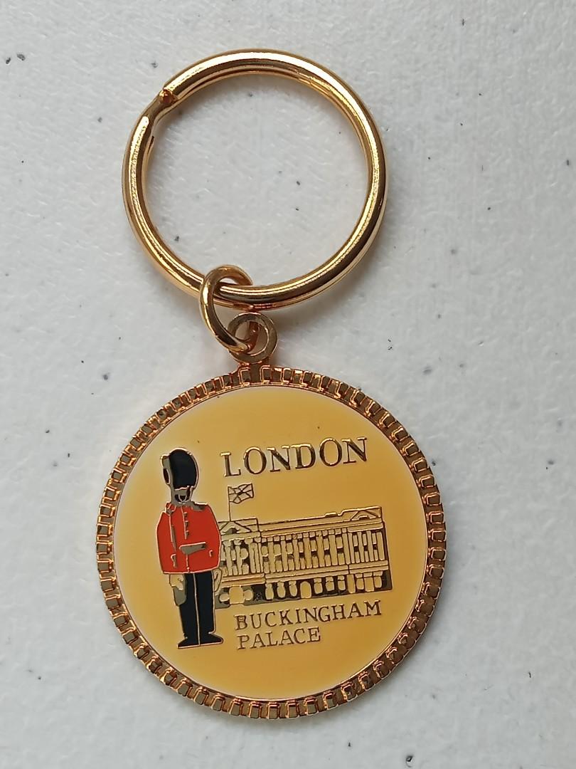 BUCKINGHAM PALACE LONDON KEY CHAIN, Hobbies & Toys, Memorabilia & Collectibles, Vintage ...