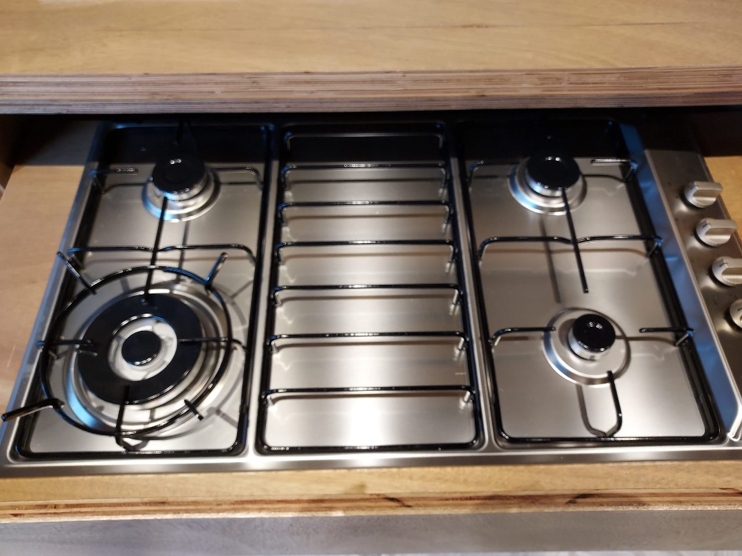 ELBA 90cm Cooker Hob Display set | Price Negotiable and 3 months ...