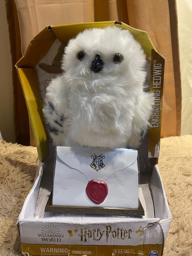 Harry Potter Enchanting Hedwig, Hobbies & Toys, Memorabilia ...