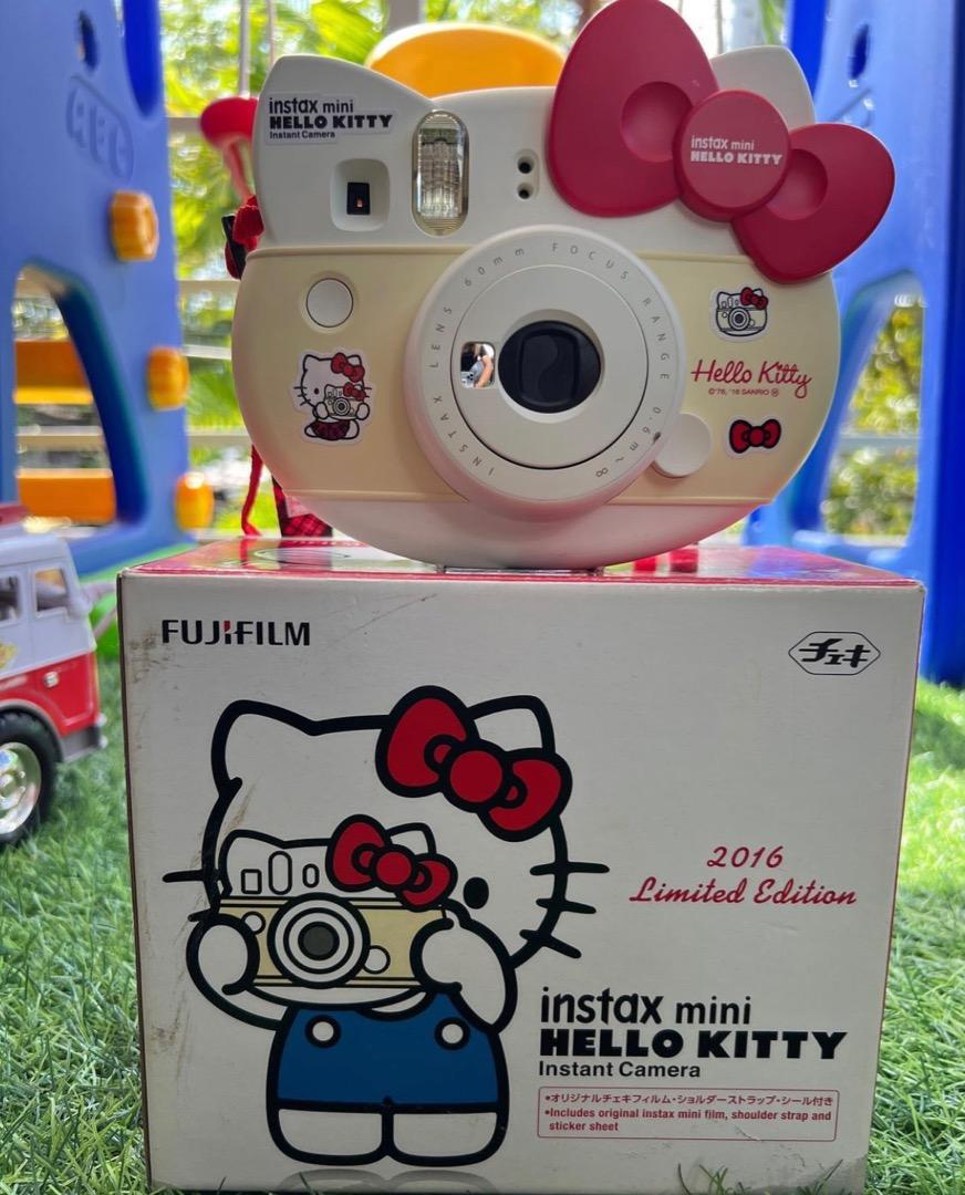 HELLO KITTY Instax Mini Camera (2016 Limited Edition), Photography ...