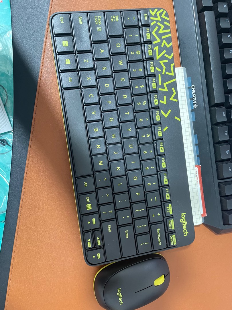 Logitech Wireless Keyboard Mouse Computers And Tech Parts And Accessories Computer Keyboard On