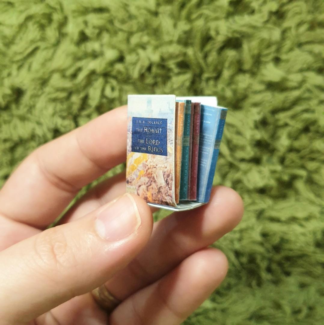 Lord of the Rings and The Hobbit miniature book set tolkien, Hobbies ...