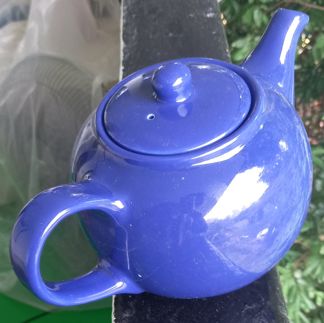 Lovely Blue Teapot, Furniture & Home Living, Kitchenware & Tableware ...