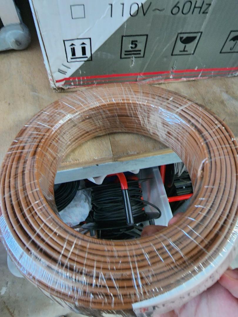 NEW Electrical Cable 2.5mm 100m reel Keystone, TV & Home Appliances ...