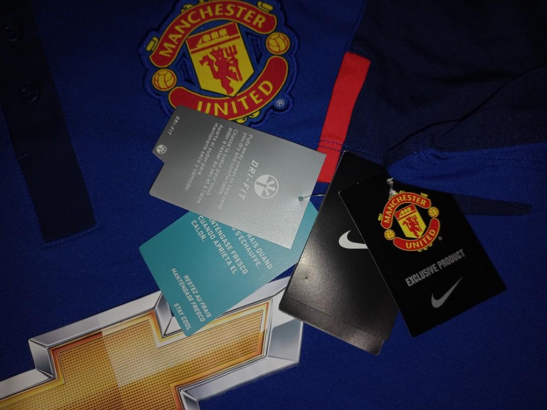 nike manchester united chevrolet jersey shirt, Men's Fashion, Tops ...