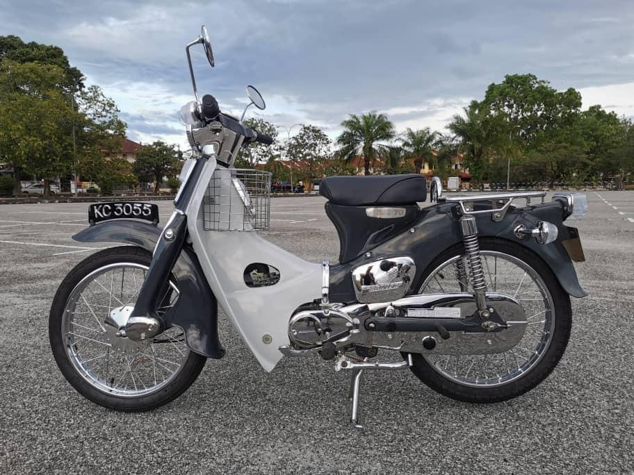 Honda C70 Bulat 1971 (Plate KC 3055/BOSS), Motorbikes on Carousell