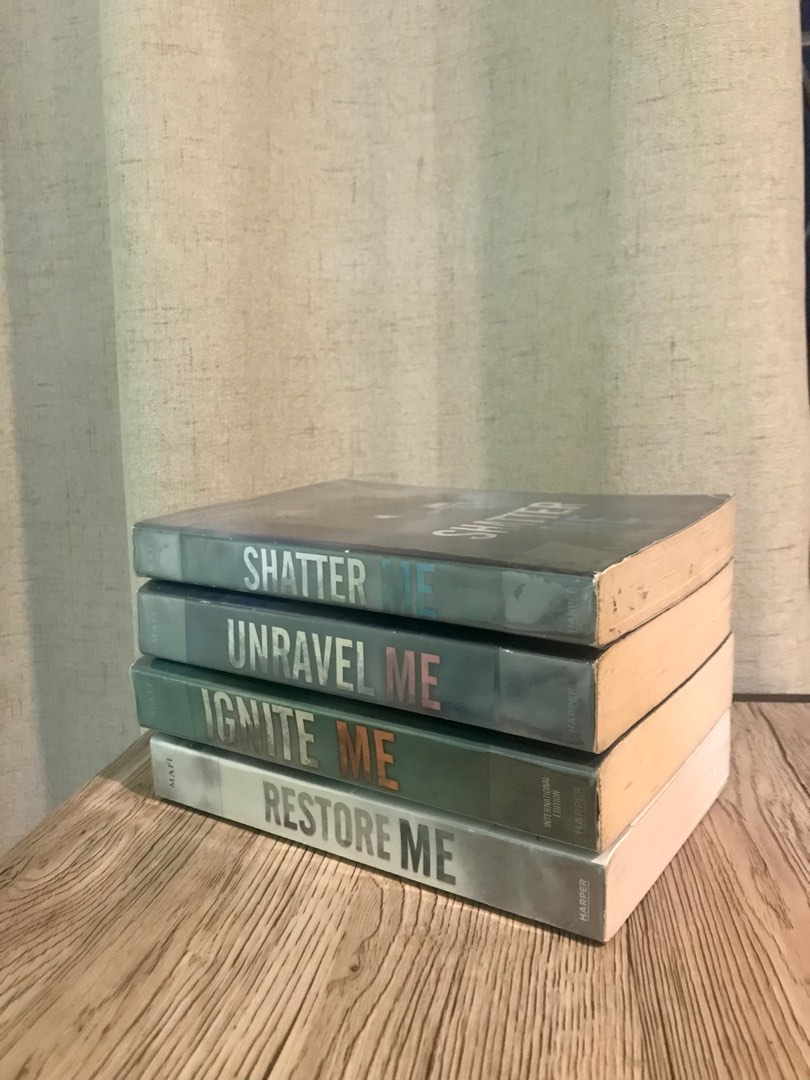 [SET] Shatter Me, Unravel Me, Ignite Me and Restore Me series by ...