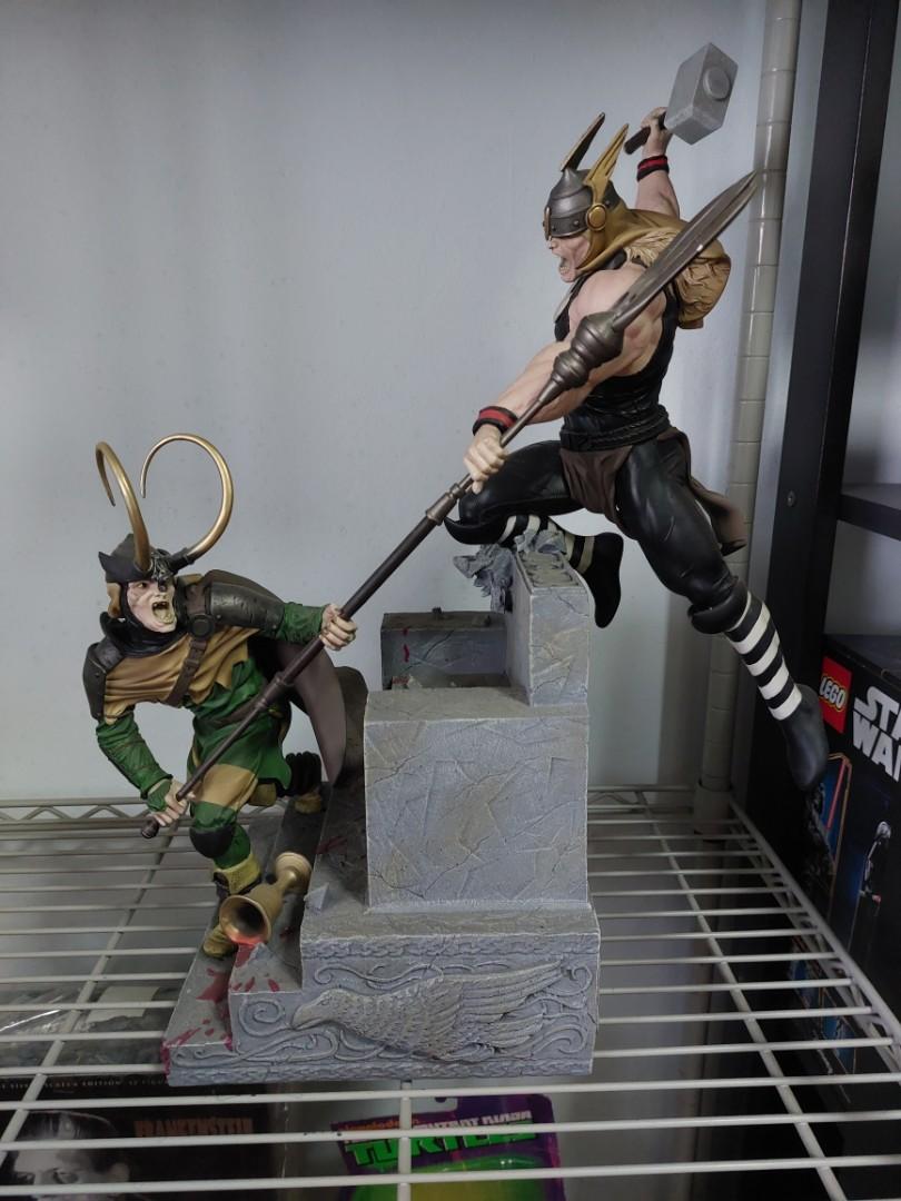 Sideshow Thor vs Loki diorama hot toy, Hobbies & Toys, Toys & Games on ...