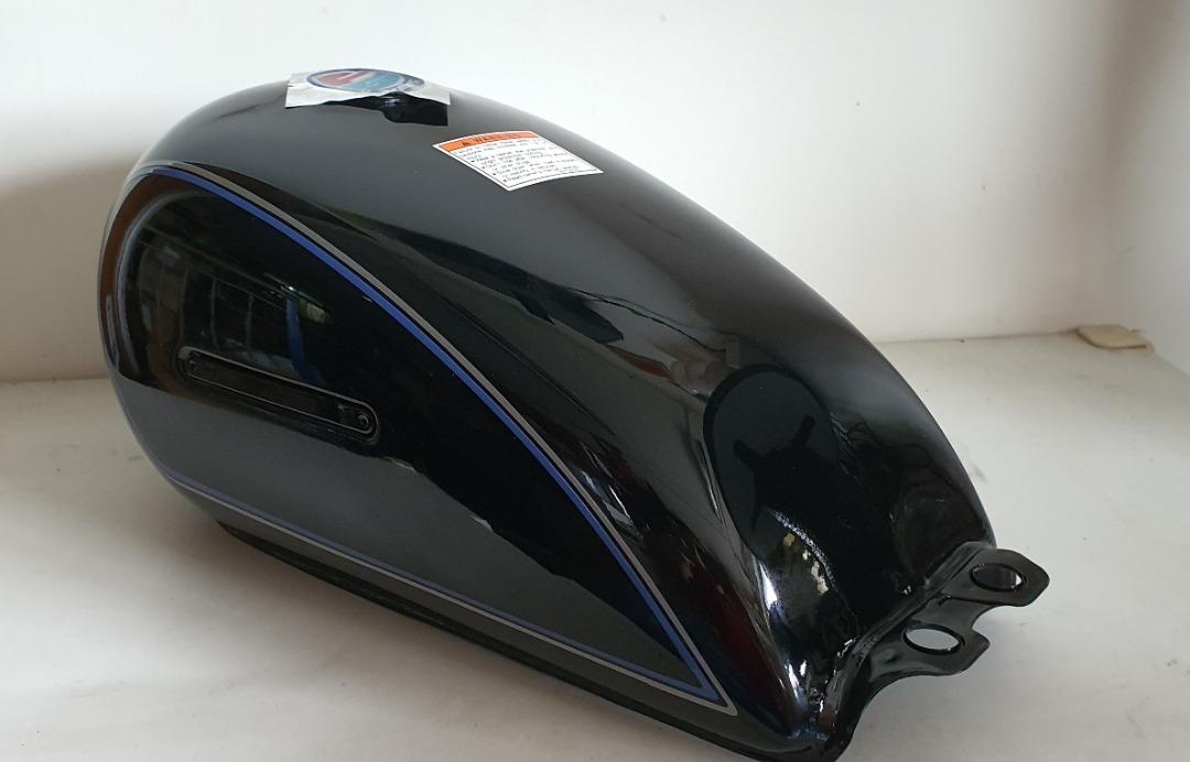 SUZUKI GN125 FUEL TANK, Motorcycles, Motorcycle Accessories on Carousell