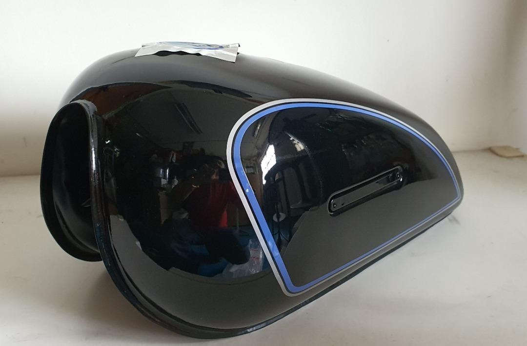 SUZUKI GN125 FUEL TANK, Motorcycles, Motorcycle Accessories on Carousell