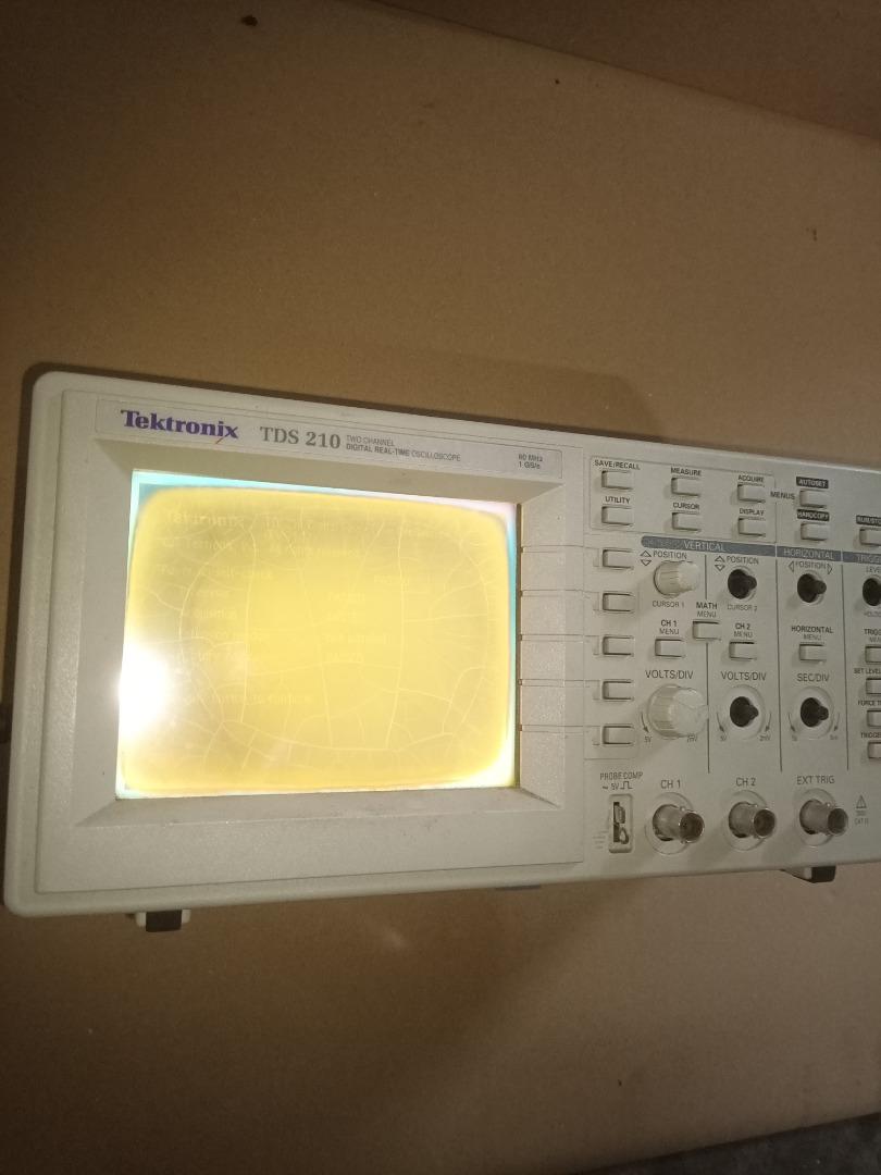 Tektronix TDS 210 Digital Real time oscilloscope, Computers & Tech ...