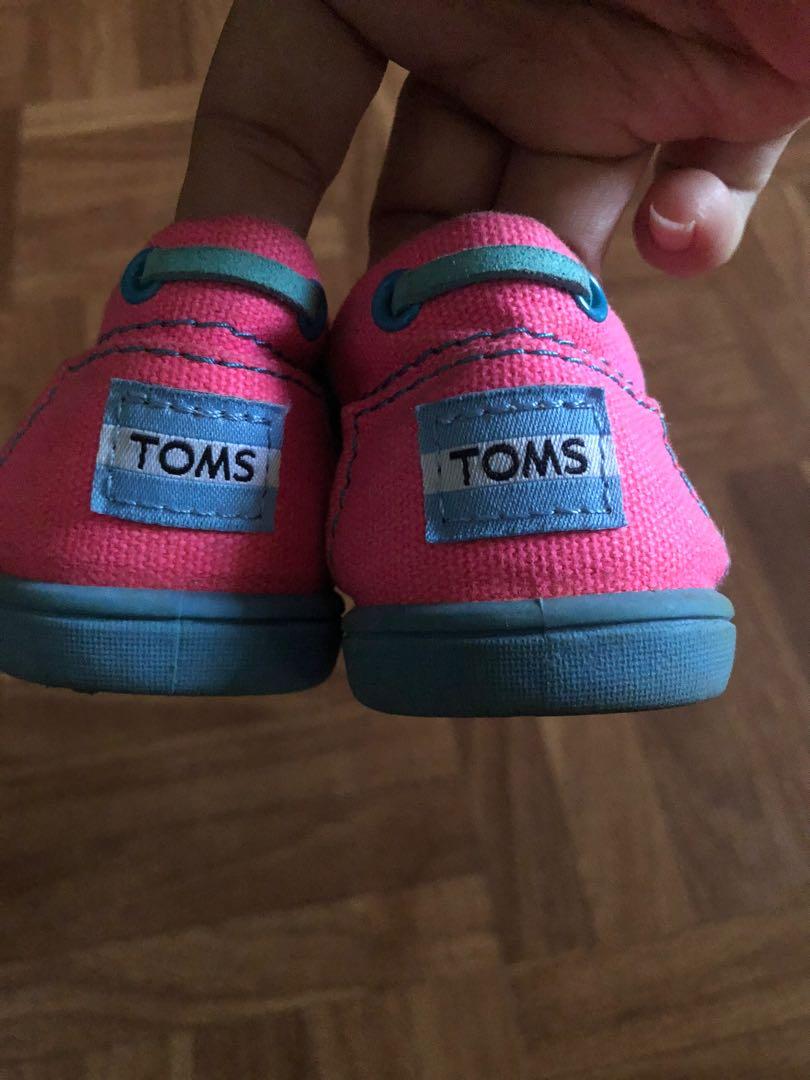 Toms for kids, Babies & Kids, Babies & Kids Fashion on Carousell