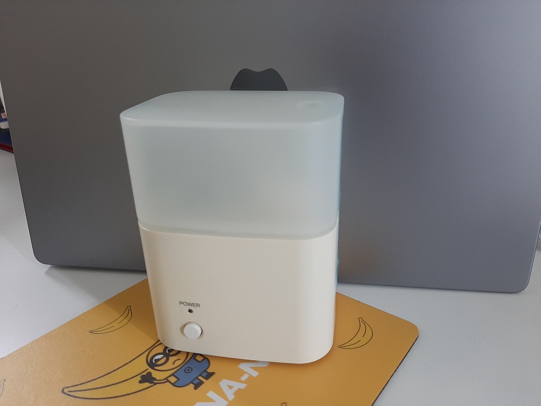 Uniqlo Air Humidifier, TV & Home Appliances, Air Purifiers ...