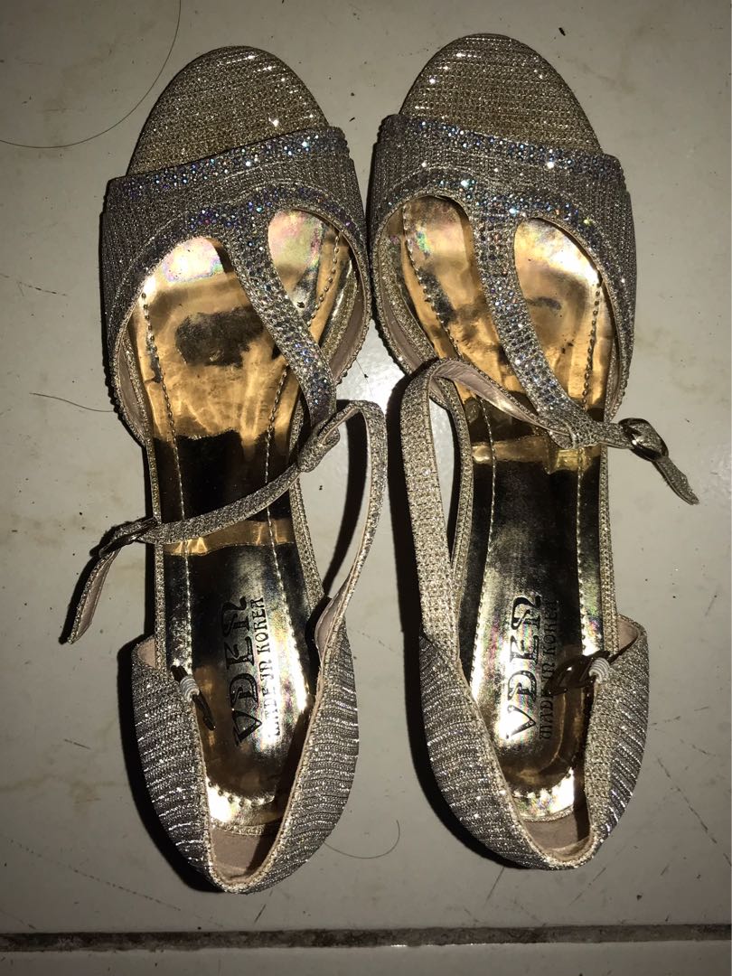 VDER Heels, Women's Fashion, Footwear, Heels on Carousell